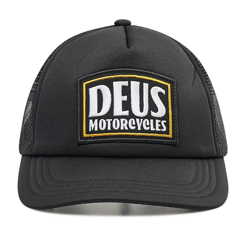 Deus Ex Machina / Crimson Trucker Cap / Black